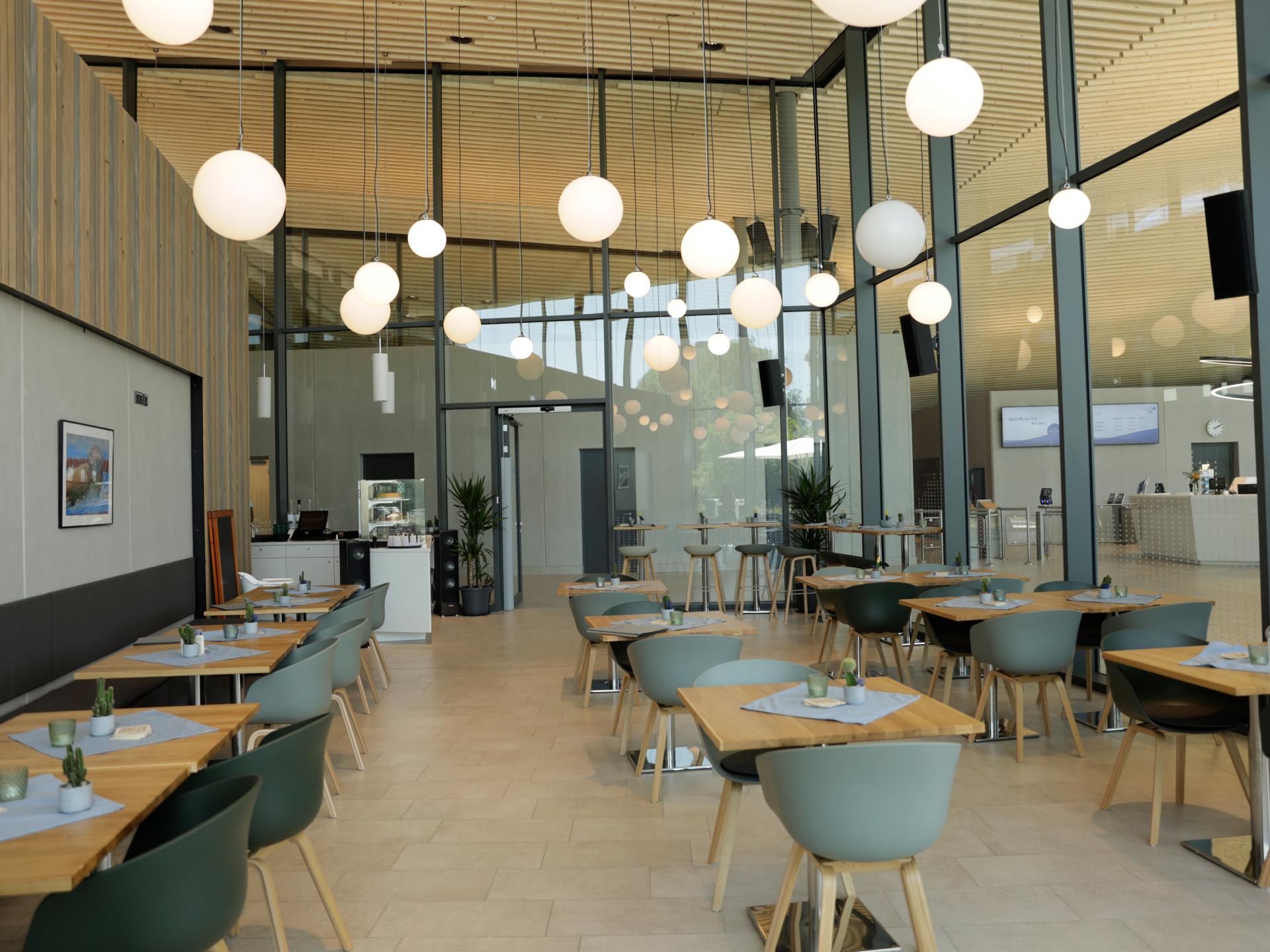 Das größte Freizeitbad am Bodensee | Schwaketenbad